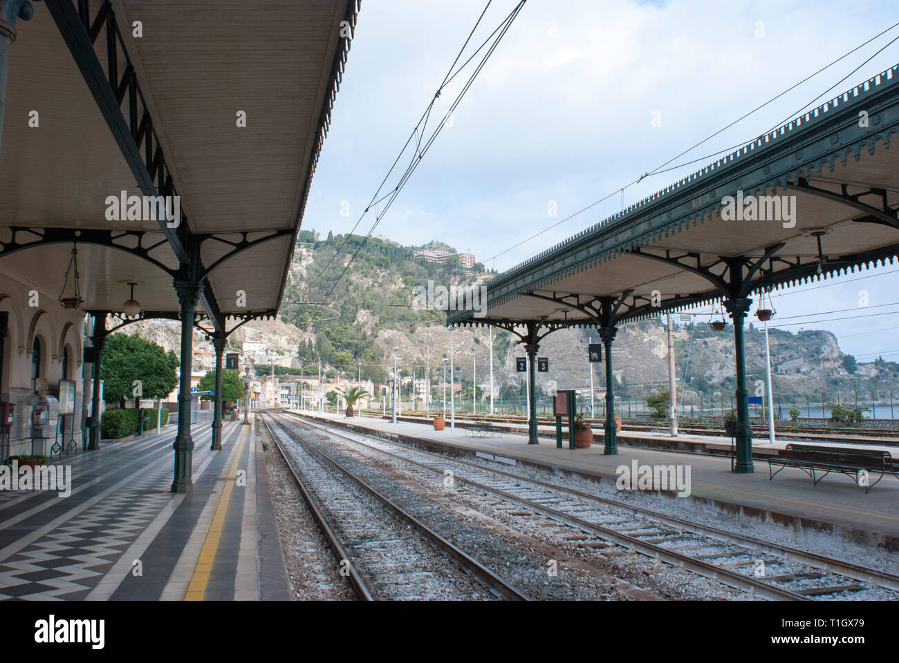 Taormina railway station sicily italy hi-res stock photography and ...