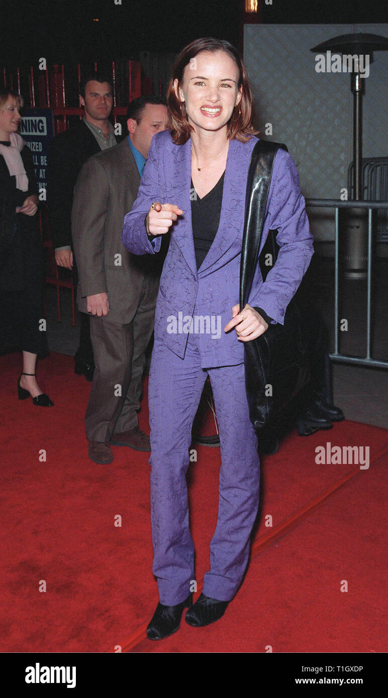 LOS ANGELES, CA - March 17, 1999: Actress JULIETTE LEWIS at the world ...