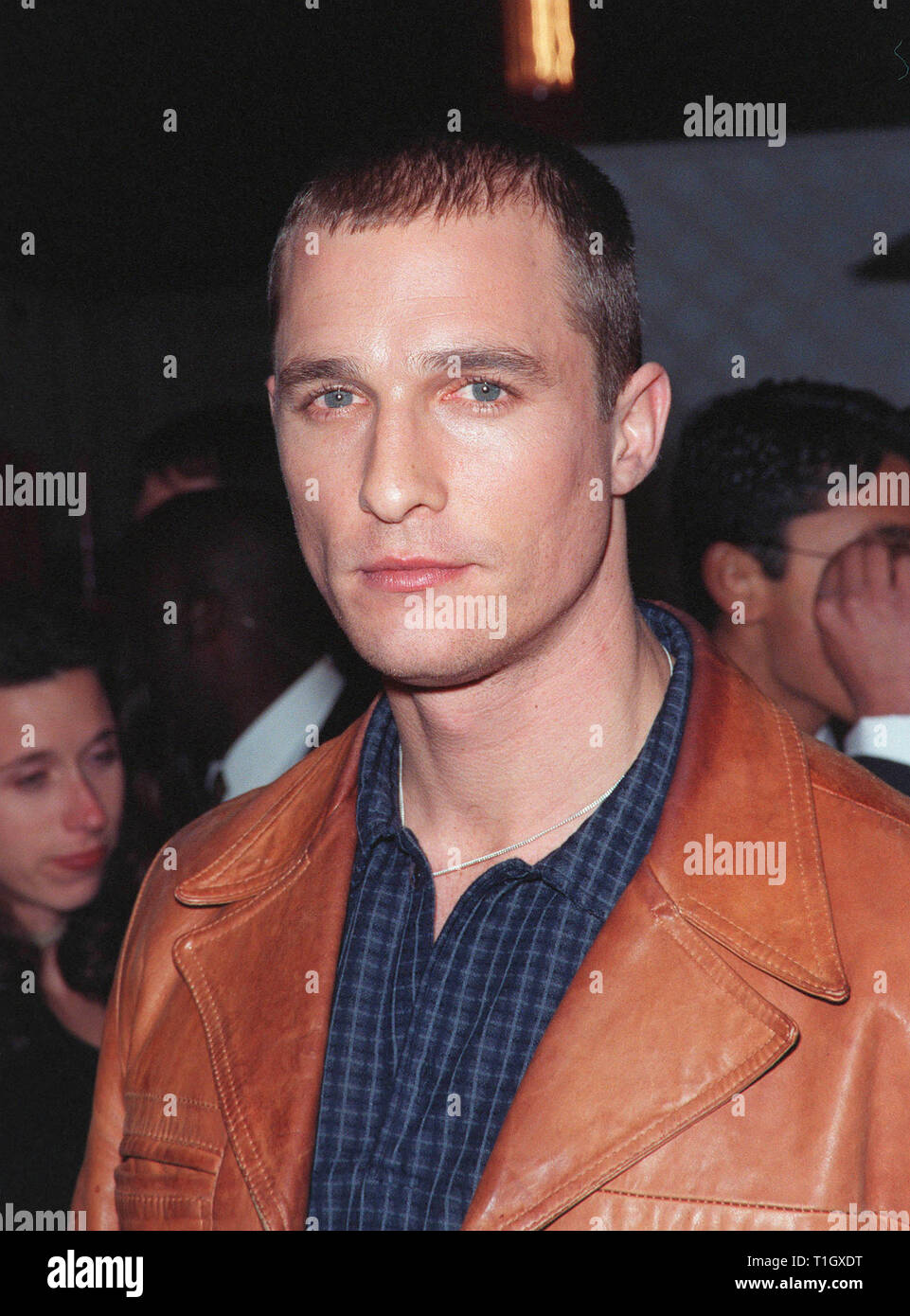 Matthew mcconaughey 1999 hi-res stock photography and images - Alamy