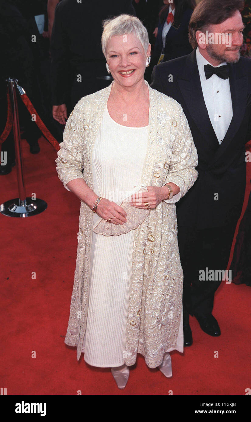 Michael williams and judi dench hi-res stock photography and images - Alamy