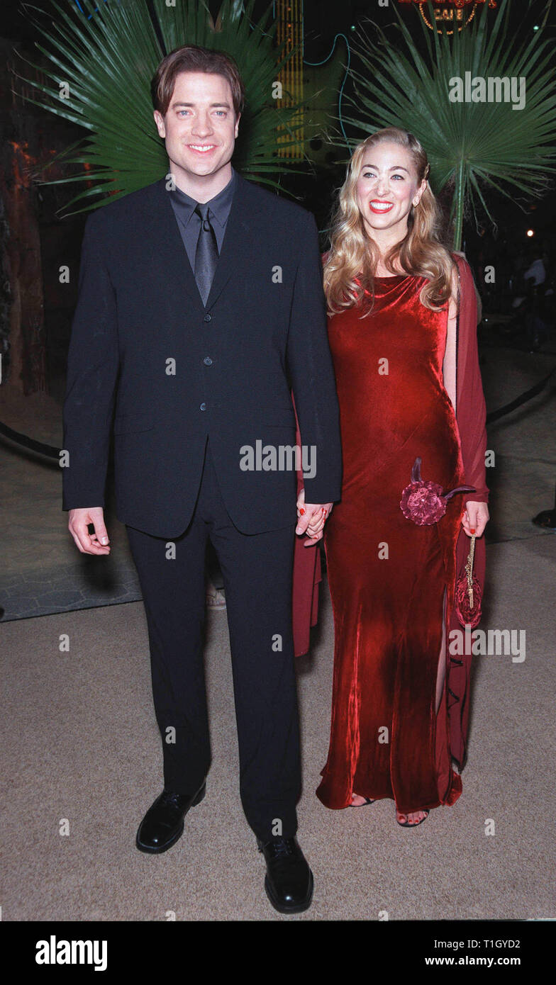 LOS ANGELES, CA. May 04, 1999: Actor BRENDAN FRASER & wife at the world ...