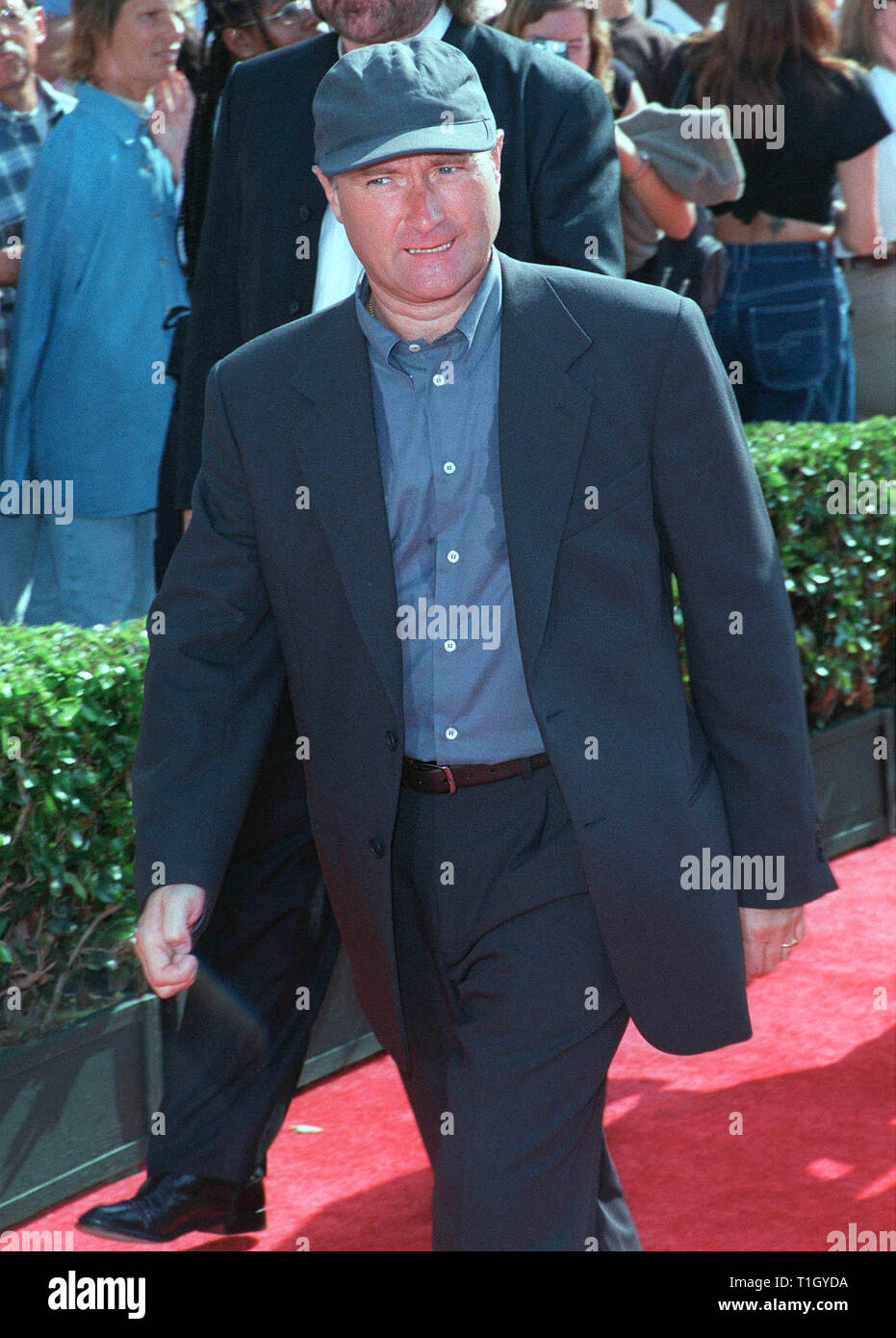 LOS ANGELES, CA. June 12, 1999: Pop star PHIL COLLINS at the world ...