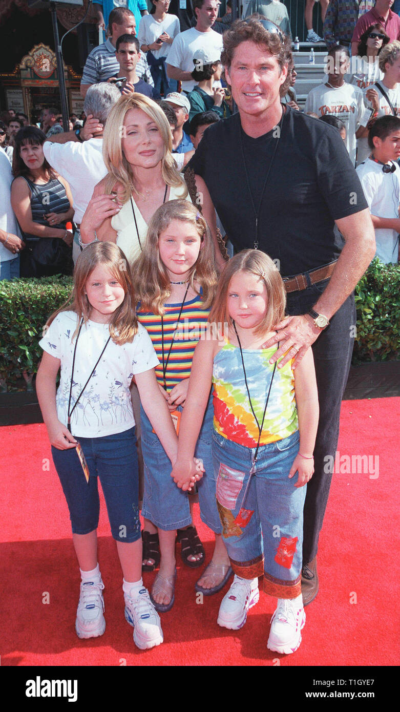 LOS ANGELES, CA. June 12, 1999: Actor DAVID HASSELHOFF & family at the ...