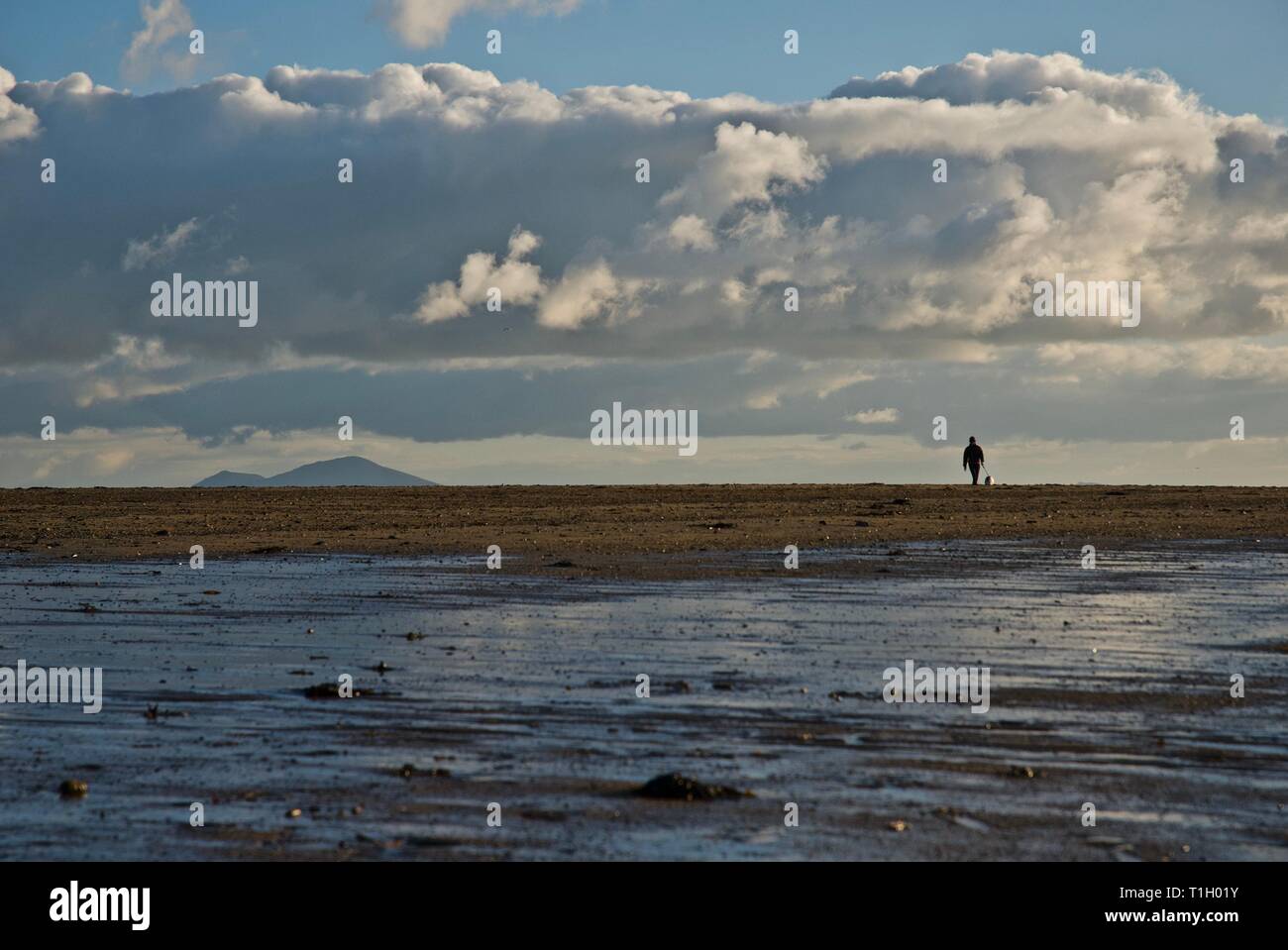 Walking holidays north wales hi-res stock photography and images - Alamy