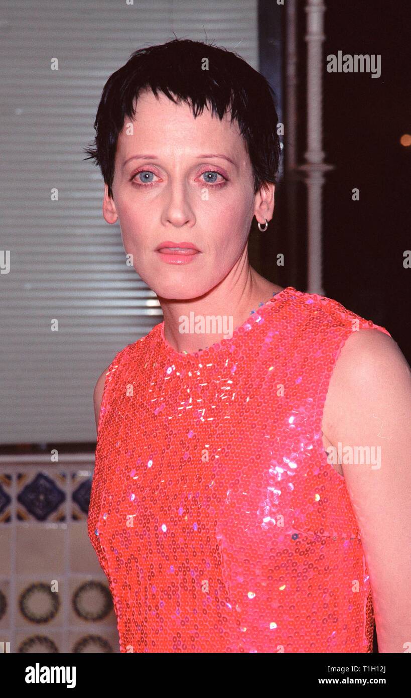 LOS ANGELES, CA. October 06, 1999: Actress Lori Petty at the world ...