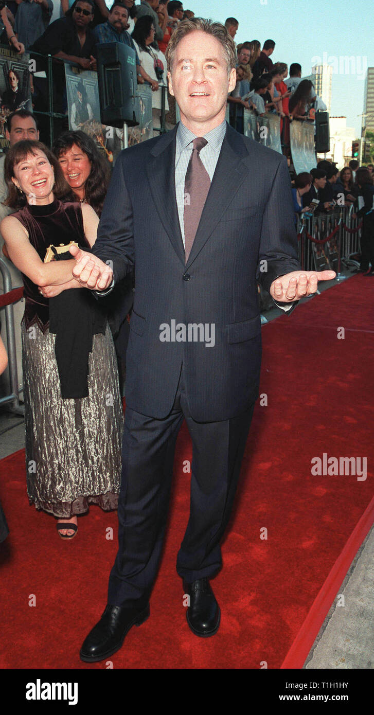 LOS ANGELES, CA. June 28, 1999: Actor KEVIN KLINE at the world premiere ...