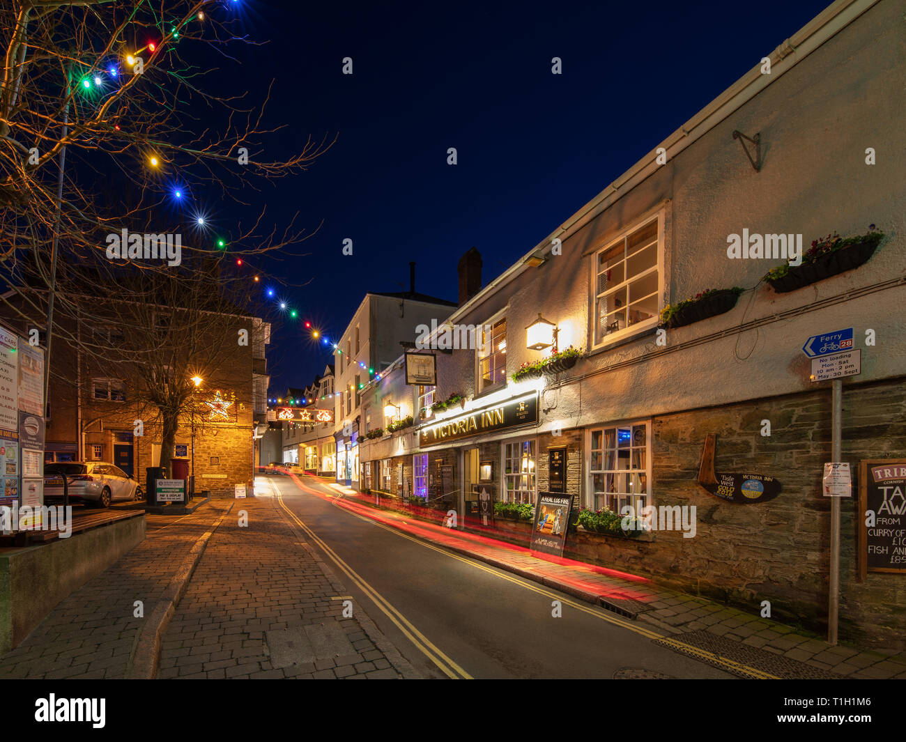 Christmas in Salcombe. The Victoria Inn is a very popular pub and ...