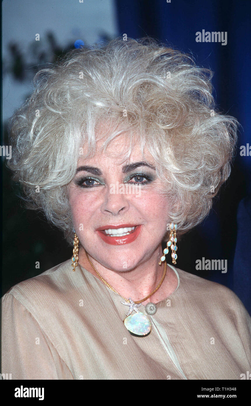 LOS ANGELES, CA. July 10, 1999: 10JUL99: Actress ELIZABETH TAYLOR at a ...