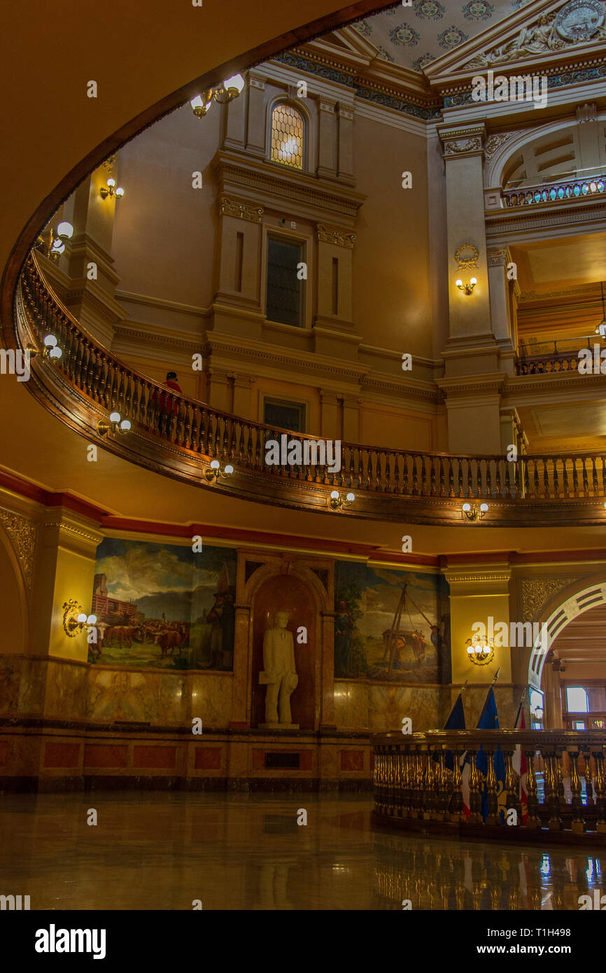 Topeka rotunda hi-res stock photography and images - Alamy