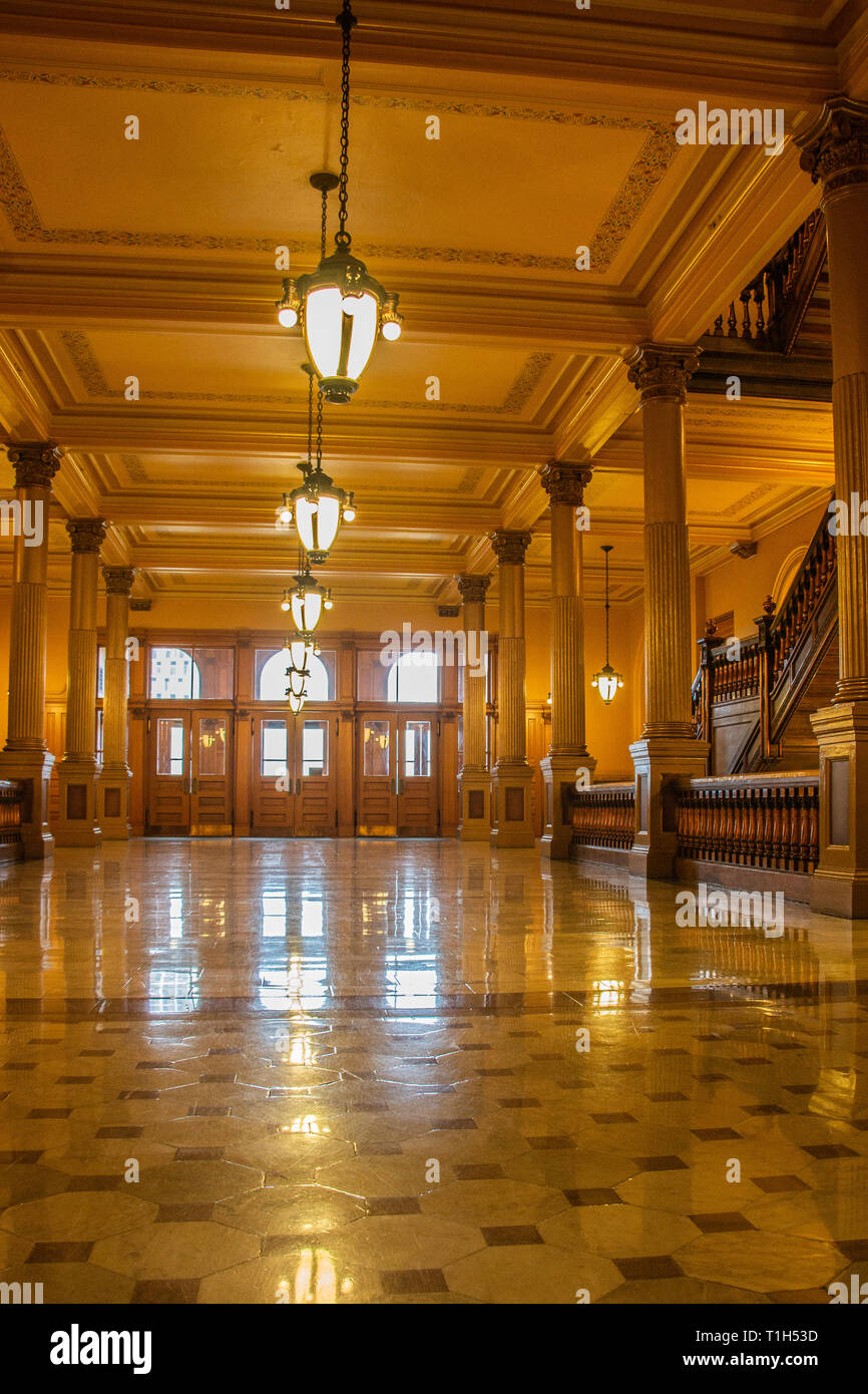 Topeka interior senate hi-res stock photography and images - Alamy