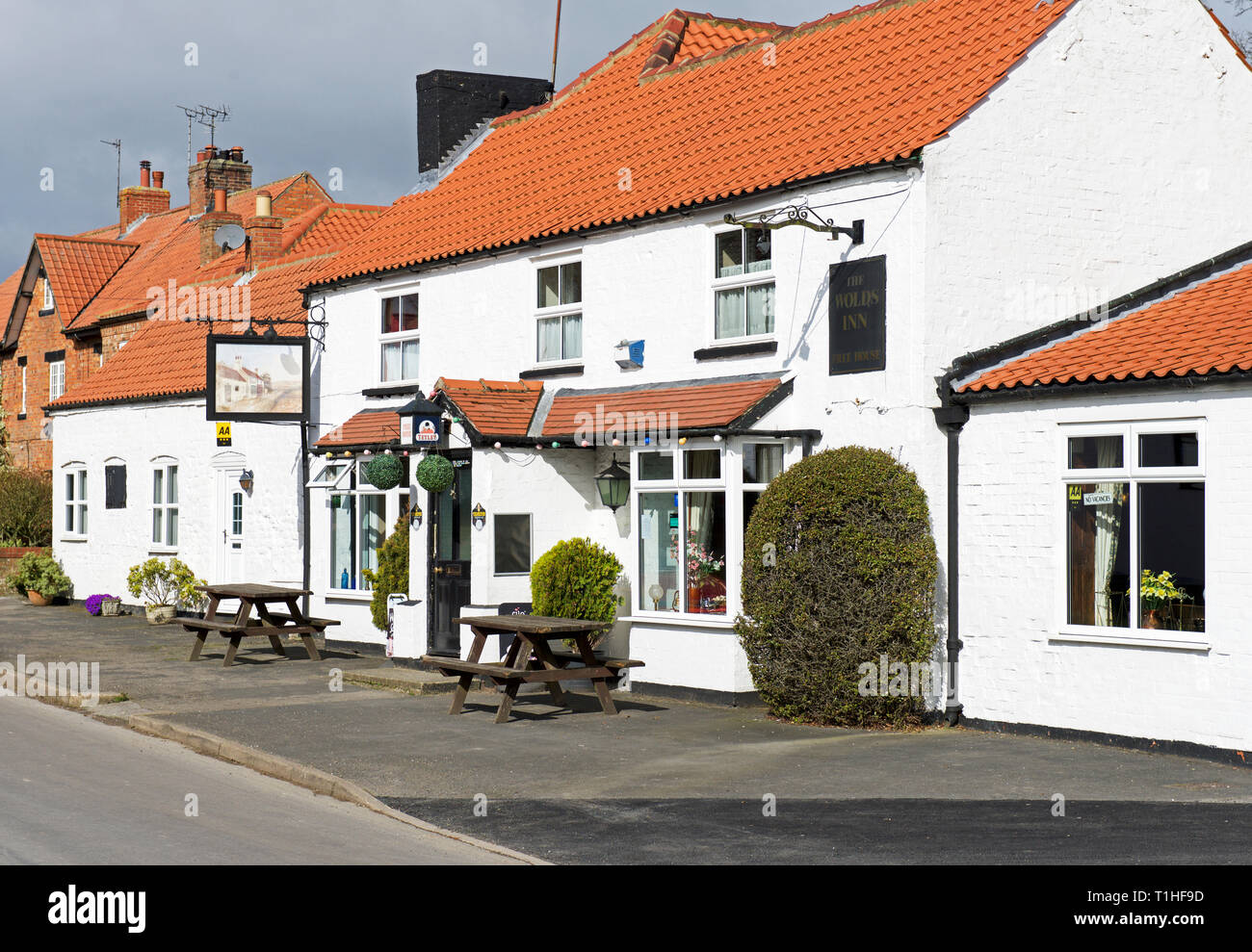 Wolds inn huggate hi-res stock photography and images - Alamy