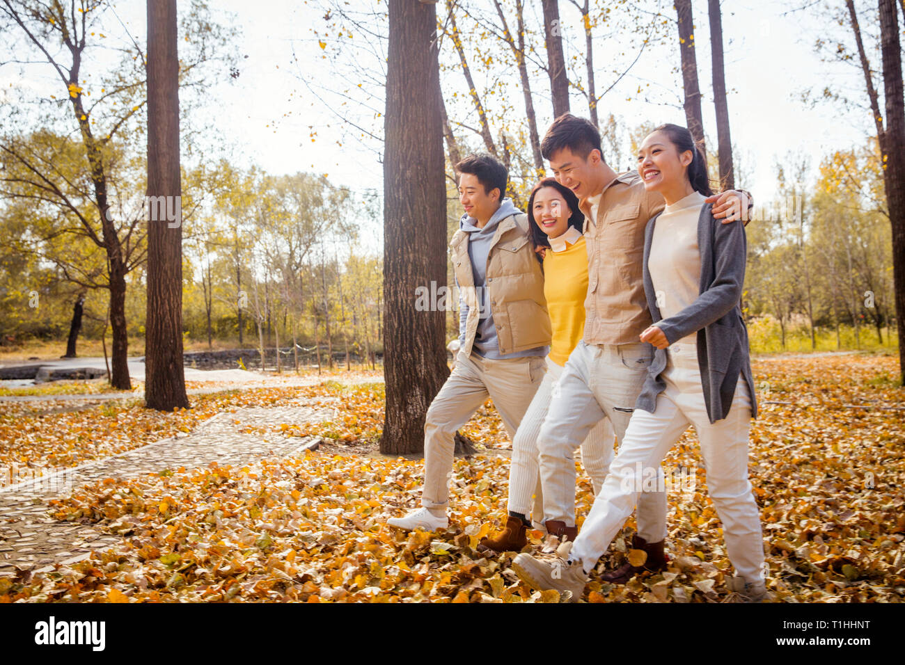 Young men and women in the outdoor outing Stock Photo - Alamy