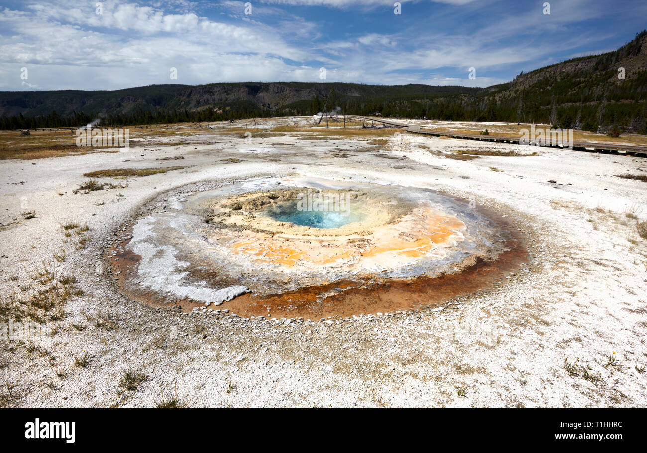 Yellowstone landscapes hi-res stock photography and images - Alamy