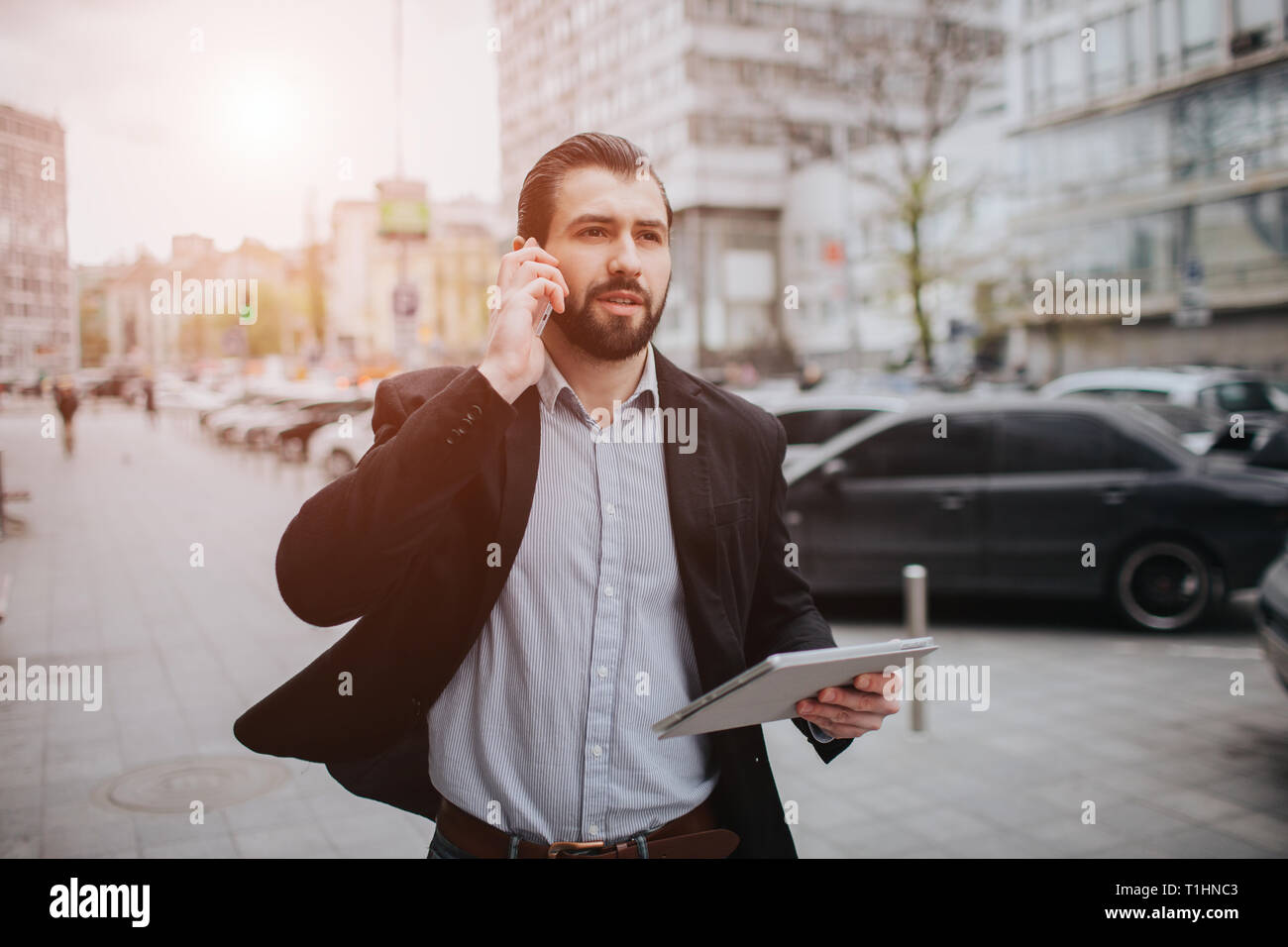 Multiple people phone hi-res stock photography and images - Alamy