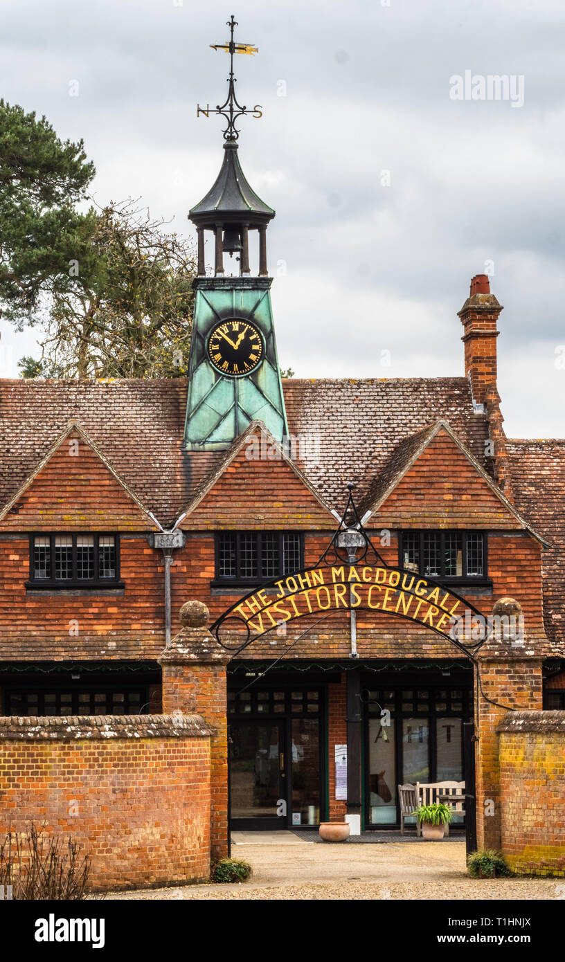 Animal research hi-res stock photography and images - Alamy