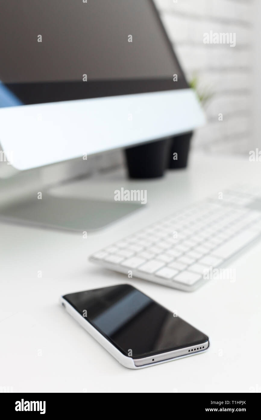 working table with computer Stock Photo - Alamy