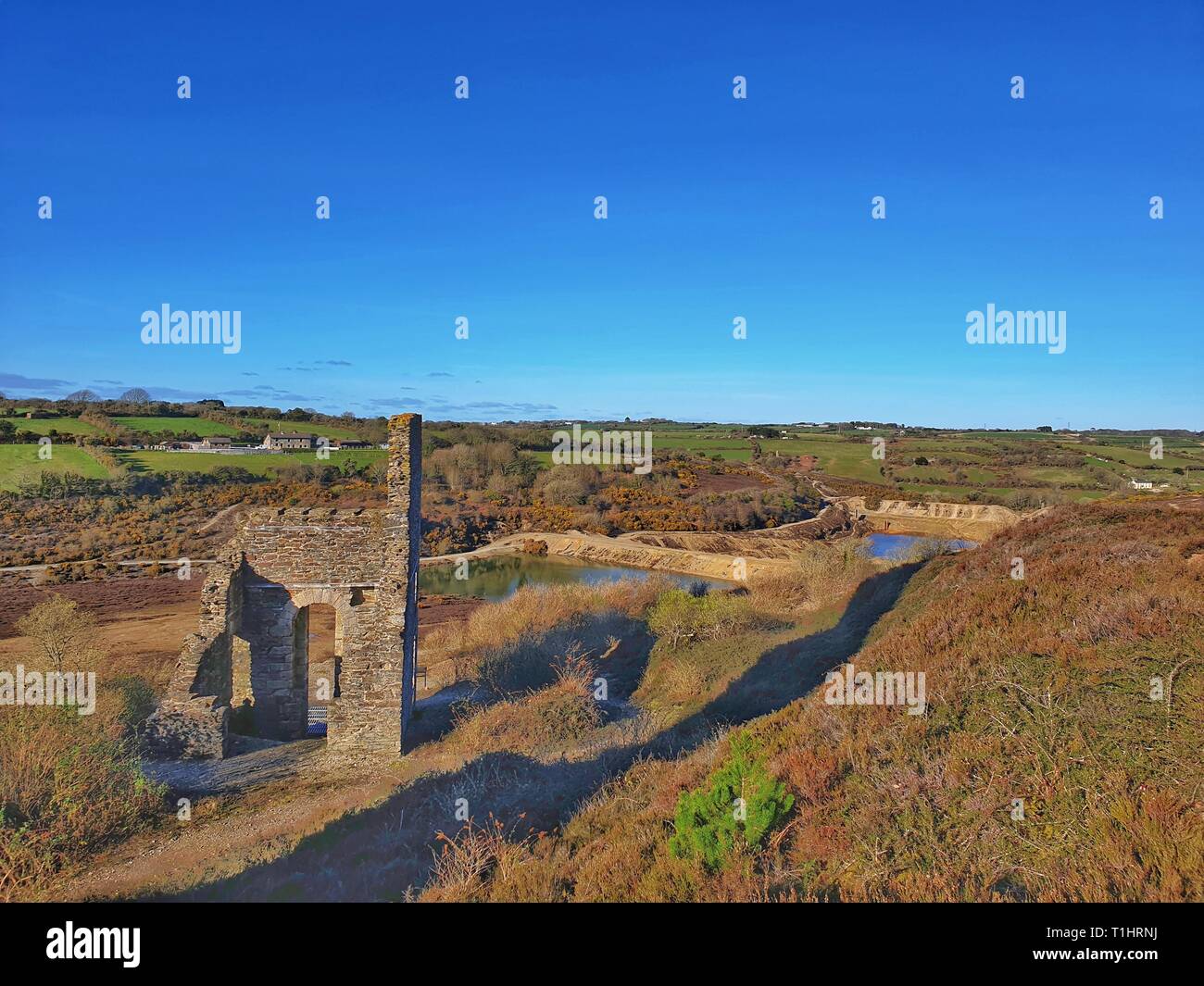 Cornish mine old hi-res stock photography and images - Alamy