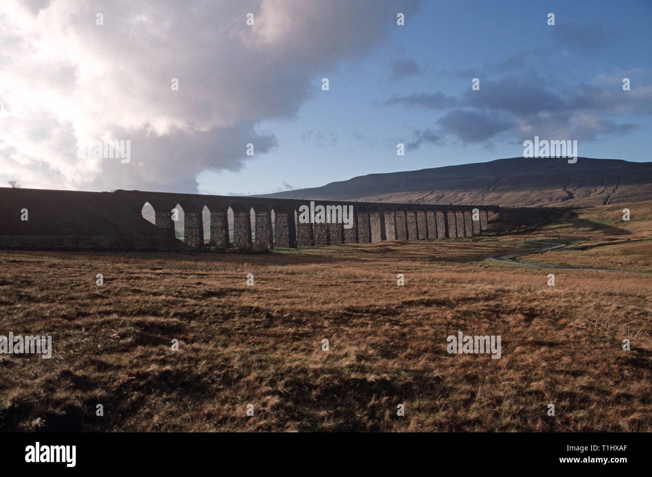 Ribblehead viaduct on the Settle to Carlisle railway line, Northern ...