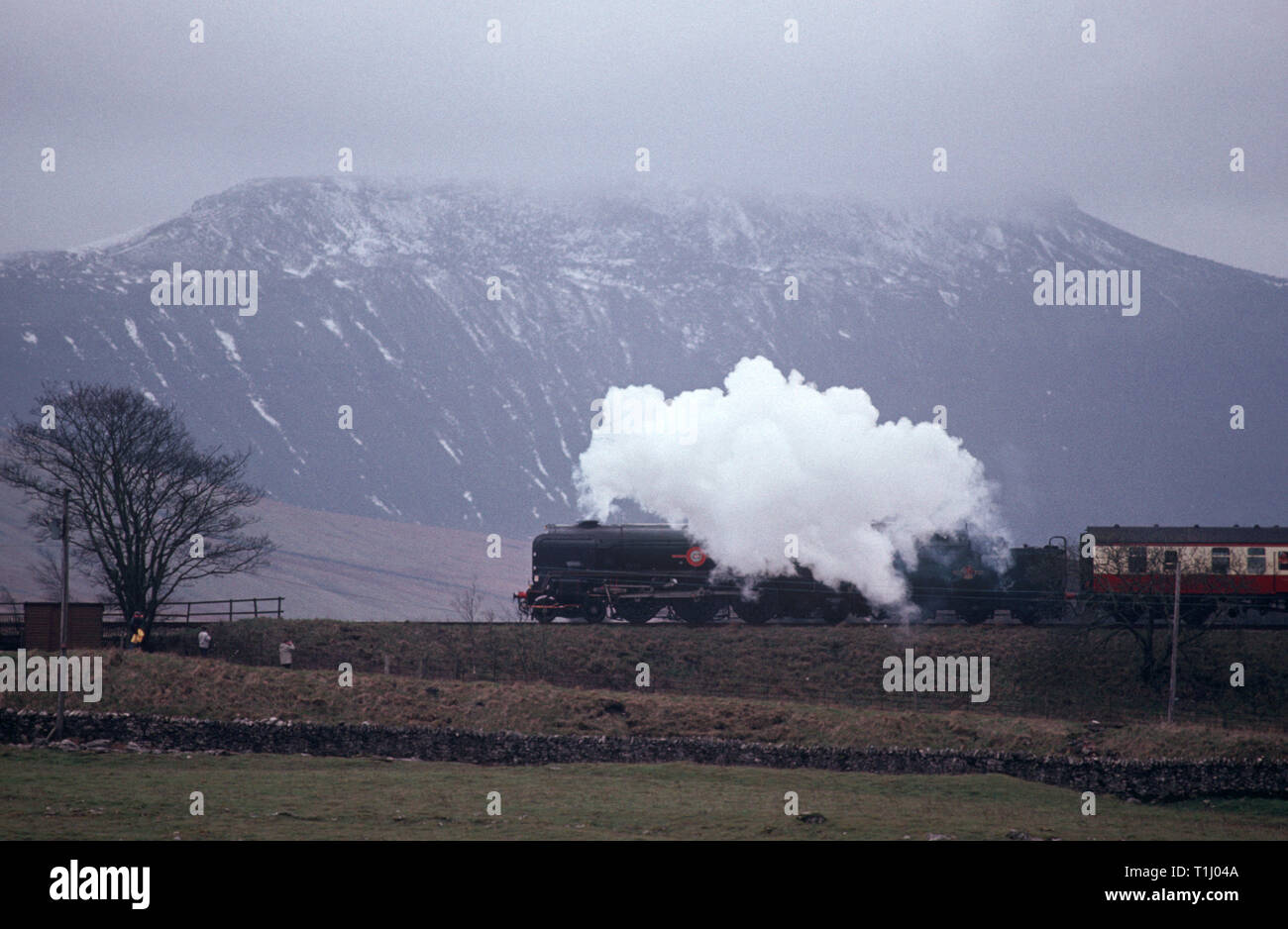 Clan class steam trains hi-res stock photography and images - Alamy
