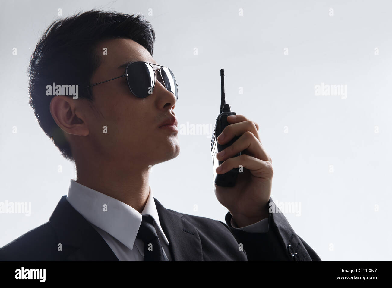 Bodyguard In Chinese at Tayla Bruton blog