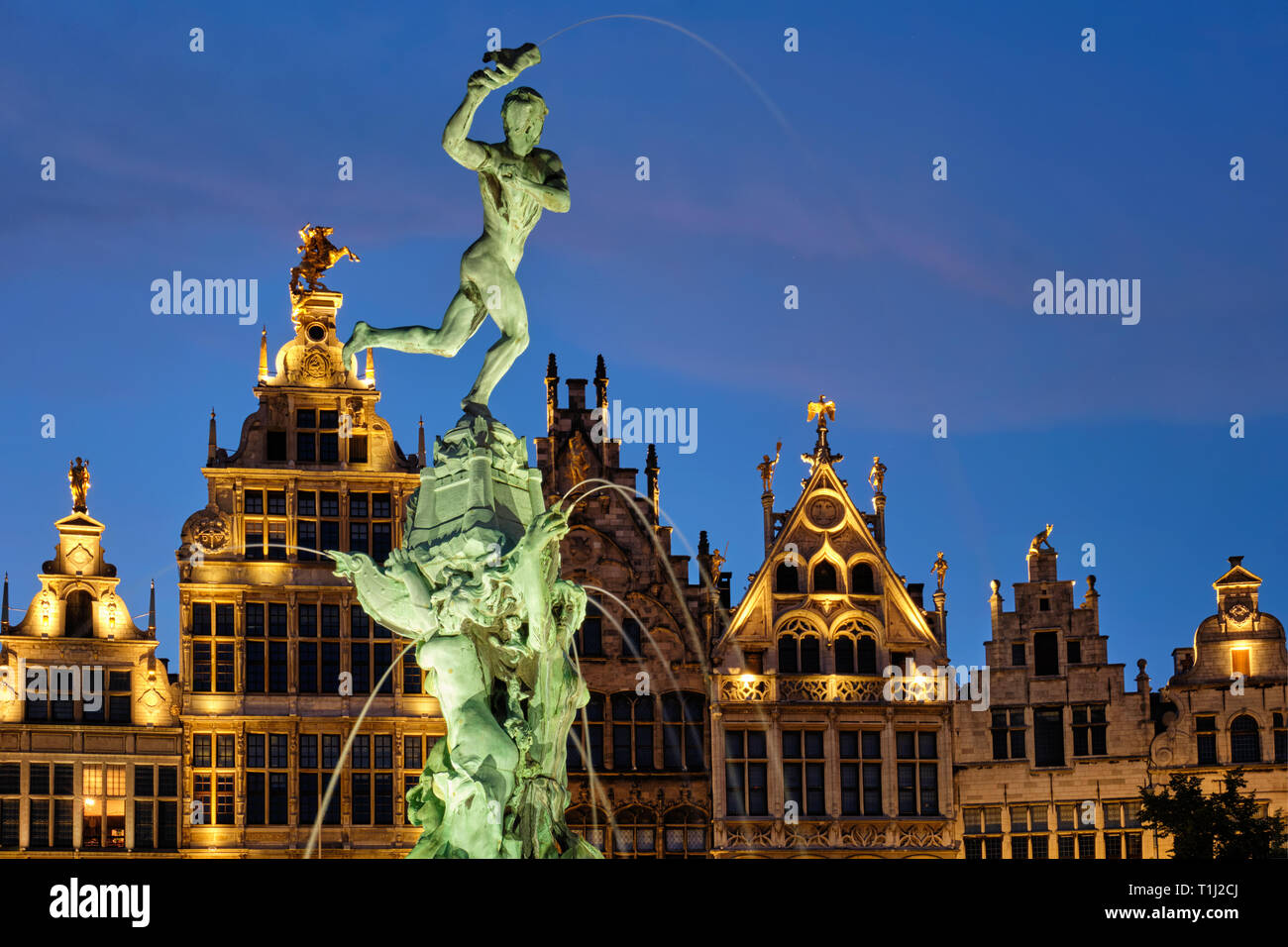 Antwerp Grote Markt with famous Brabo statue and fountain at night ...