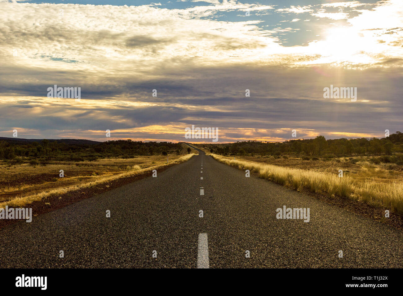 Lasseter highway hi-res stock photography and images - Alamy