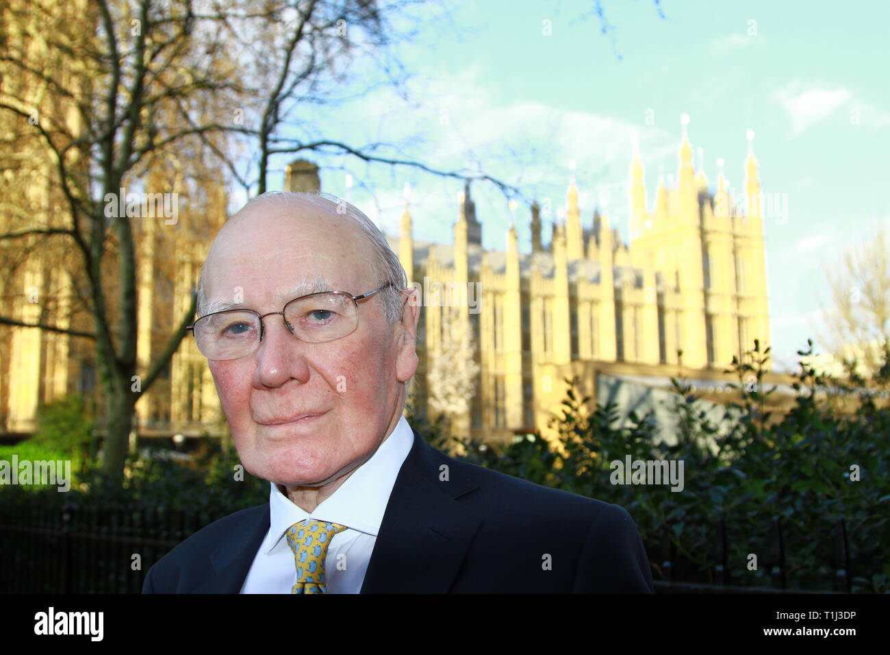 100 metres race hi-res stock photography and images - Alamy