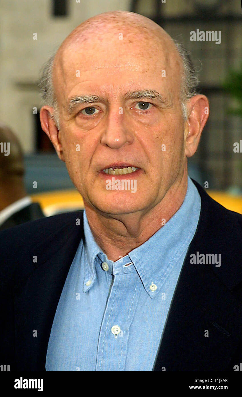 PETER BOYLE 2002 PREMIERE OF "HOLLYWOOD ENDING" AT THE CHELSEA WEST ...