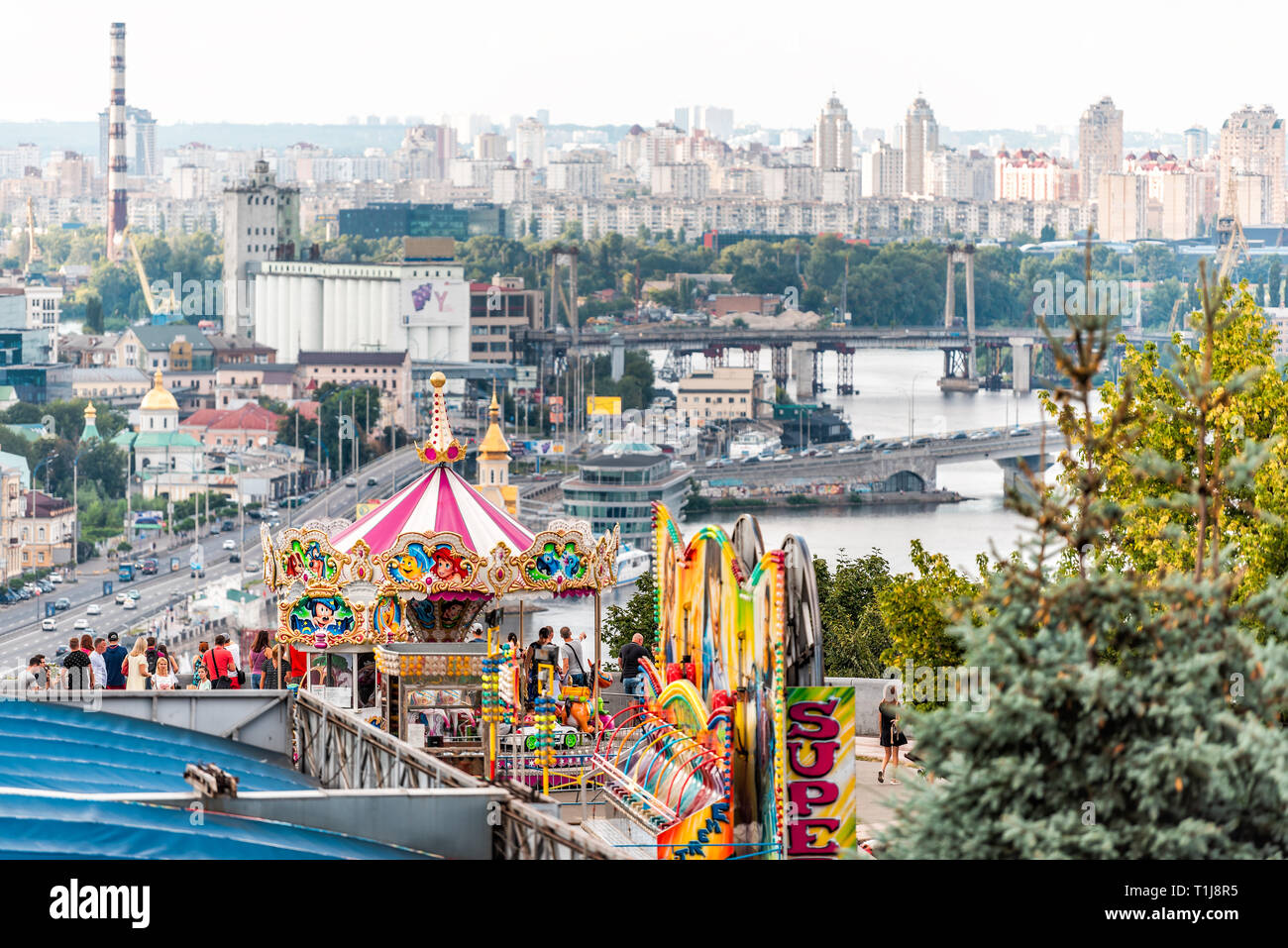 Park square roundabout hi-res stock photography and images - Alamy