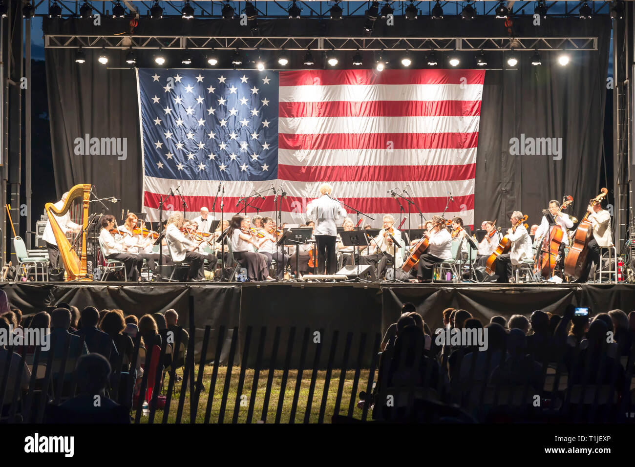 New york philharmonic hi-res stock photography and images - Alamy