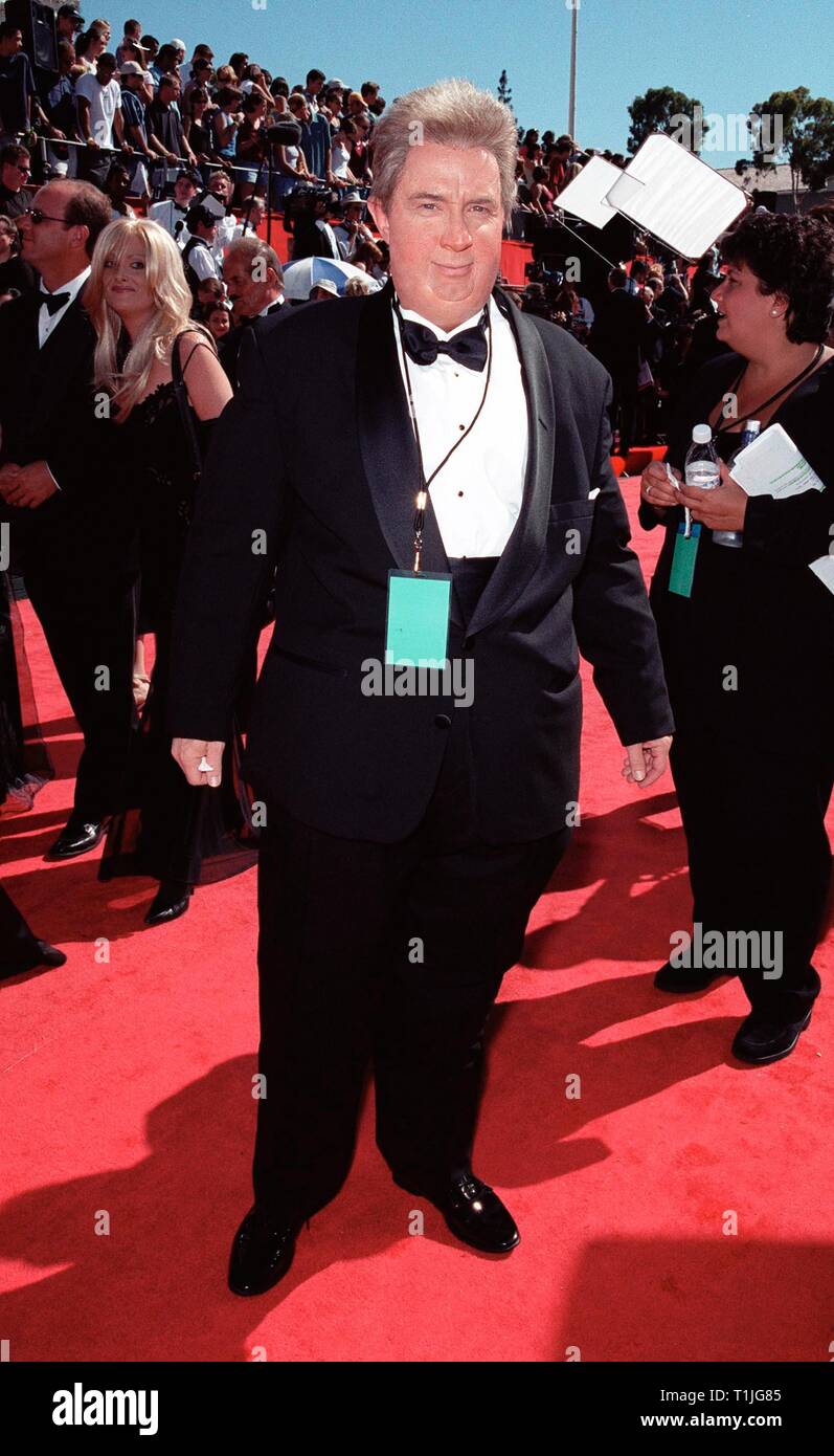 LOS ANGELES, CA - February 12, 1999: Actor MARTIN SHORT (wearing body ...