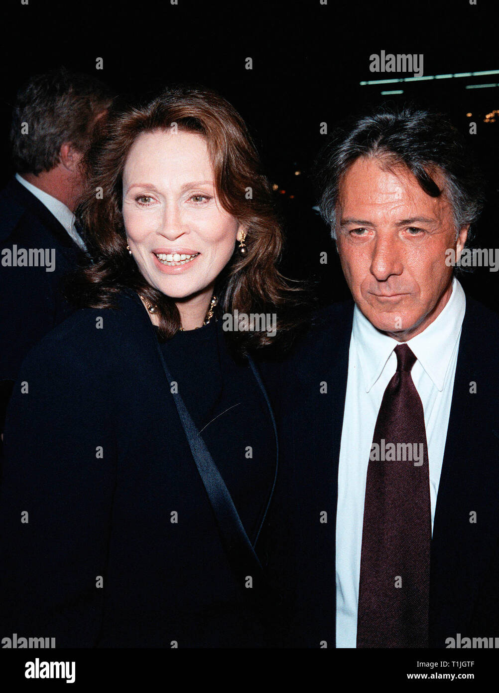 LOS ANGELES, CA. October 18, 1999: Actress Faye Dunaway & Actor Dustin ...