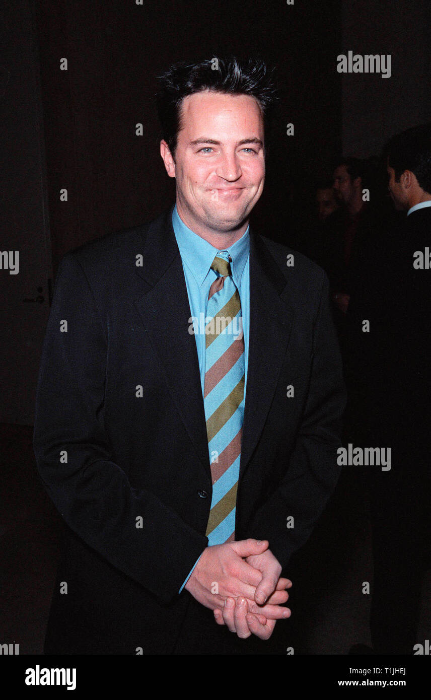 LOS ANGELES, CA. October 23, 1999: "Friends" star Matthew Perry at the ...