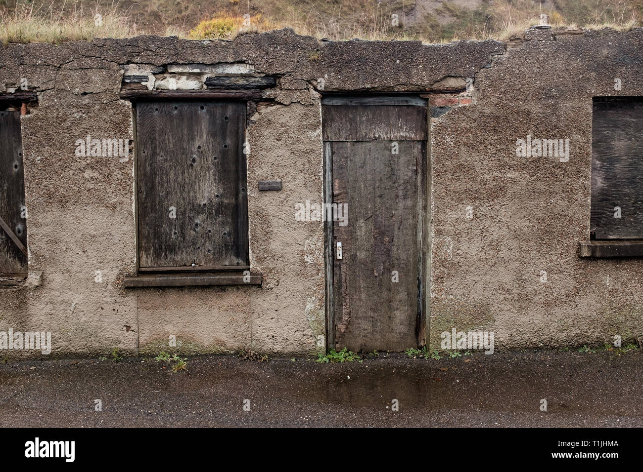 Rough cast wall hi-res stock photography and images - Alamy