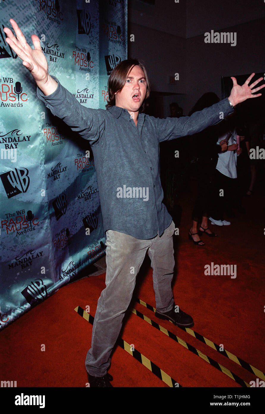 LAS VEGAS, NV. October 28, 1999: Rock star Edwin McCain at The WB Radio ...