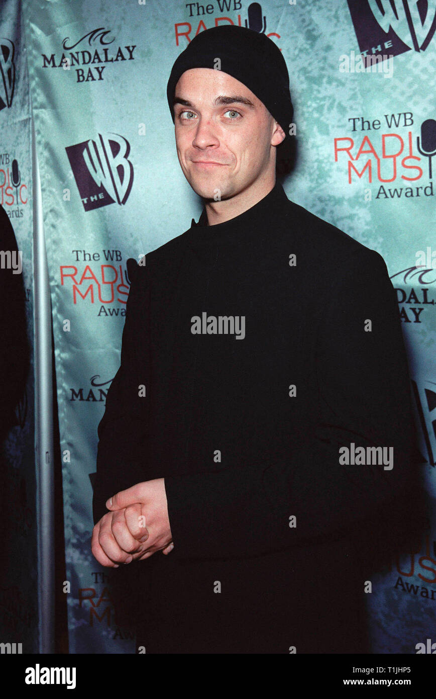LAS VEGAS, NV. October 28, 1999: Pop star Robbie Williams at The WB ...