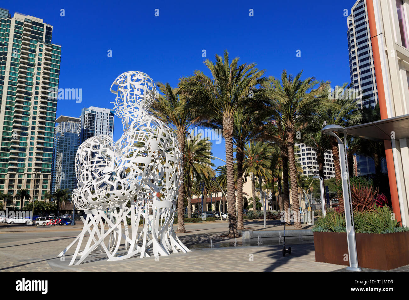 Pacific Soul Sculpture by Jaume Plensa, San Diego, California, USA ...