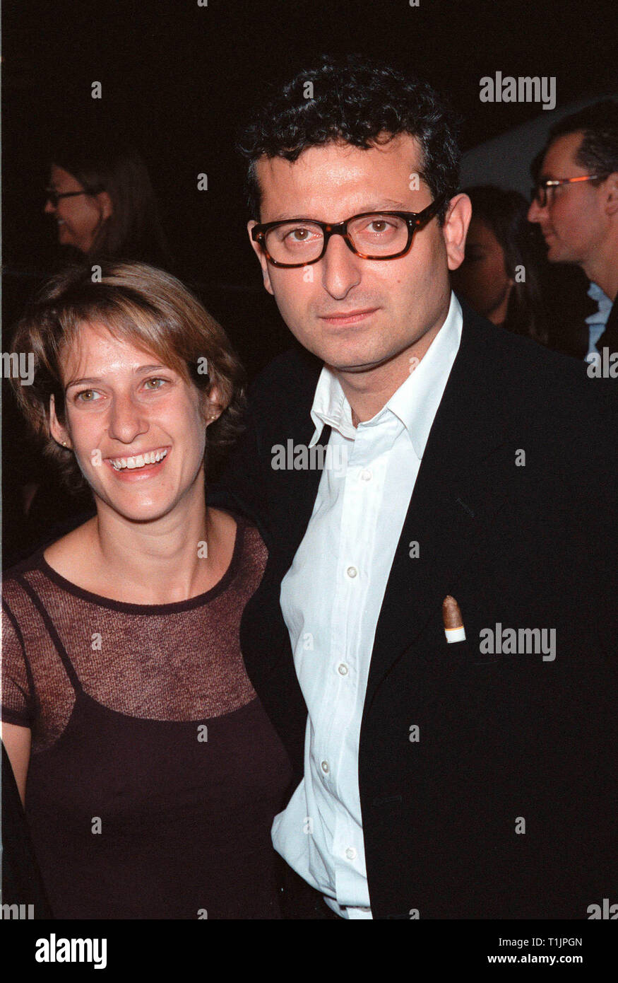 LOS ANGELES, CA. November 03, 1999: Director Gary Sinyor & wife JODIE ...