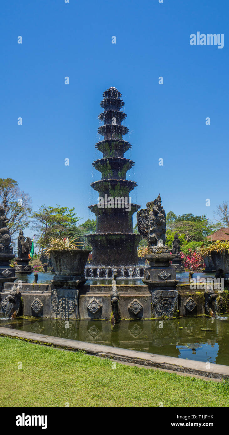 Tirta gangga temple hi-res stock photography and images - Alamy
