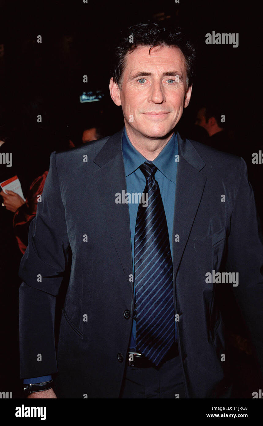 LOS ANGELES, CA. November 16, 1999: Actor Gabriel Byrne at the world ...