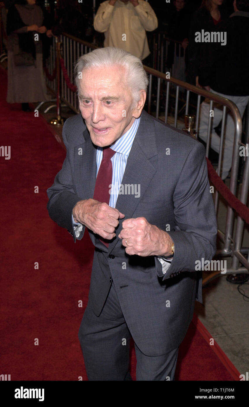LOS ANGELES, CA. December 05, 1999: Actor Kirk Douglas at the Los ...