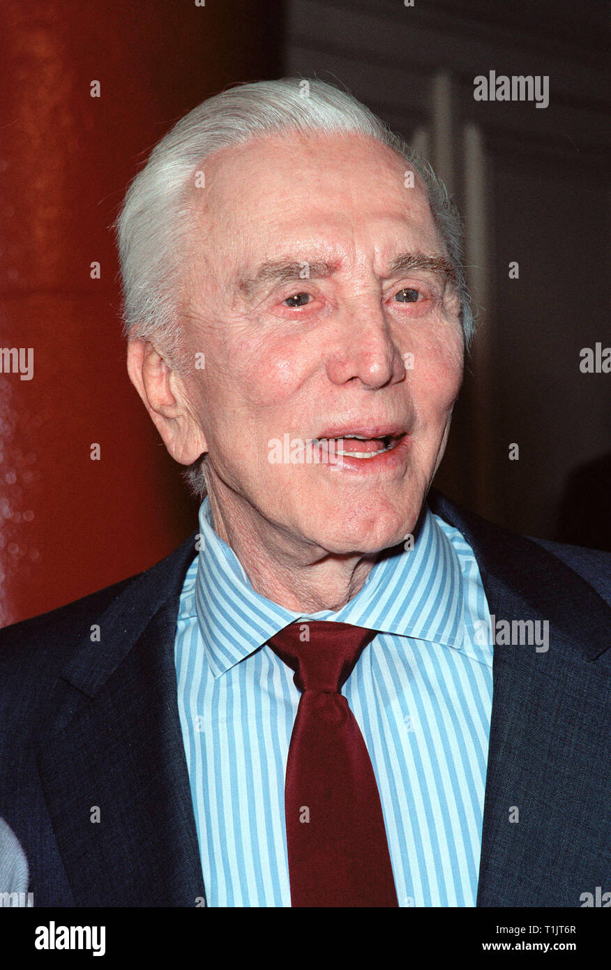 LOS ANGELES, CA. December 05, 1999: Actor Kirk Douglas at the Los ...