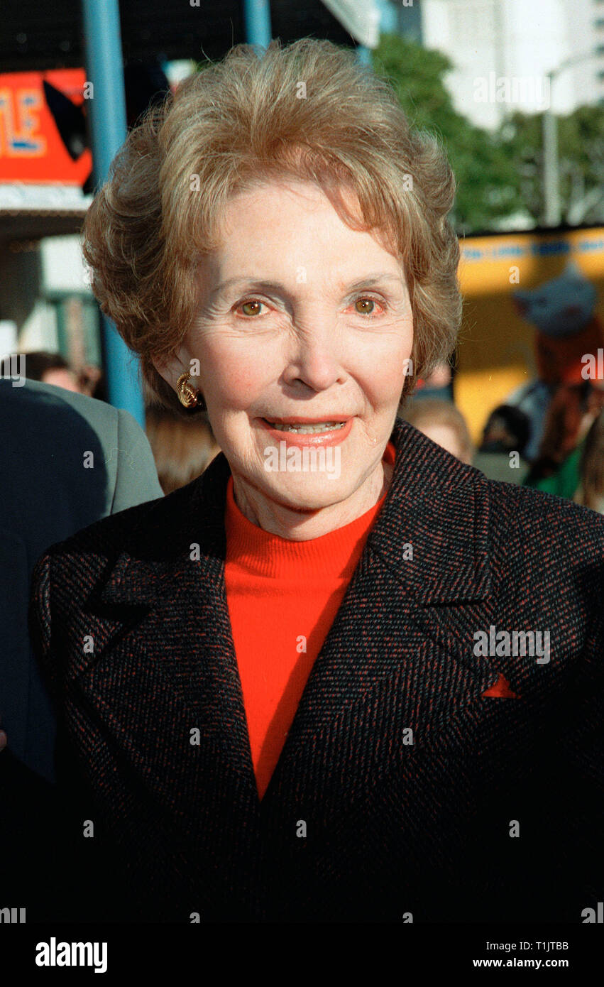 LOS ANGELES, CA. December 05, 1999: Former First Lady Nancy Reagan at ...