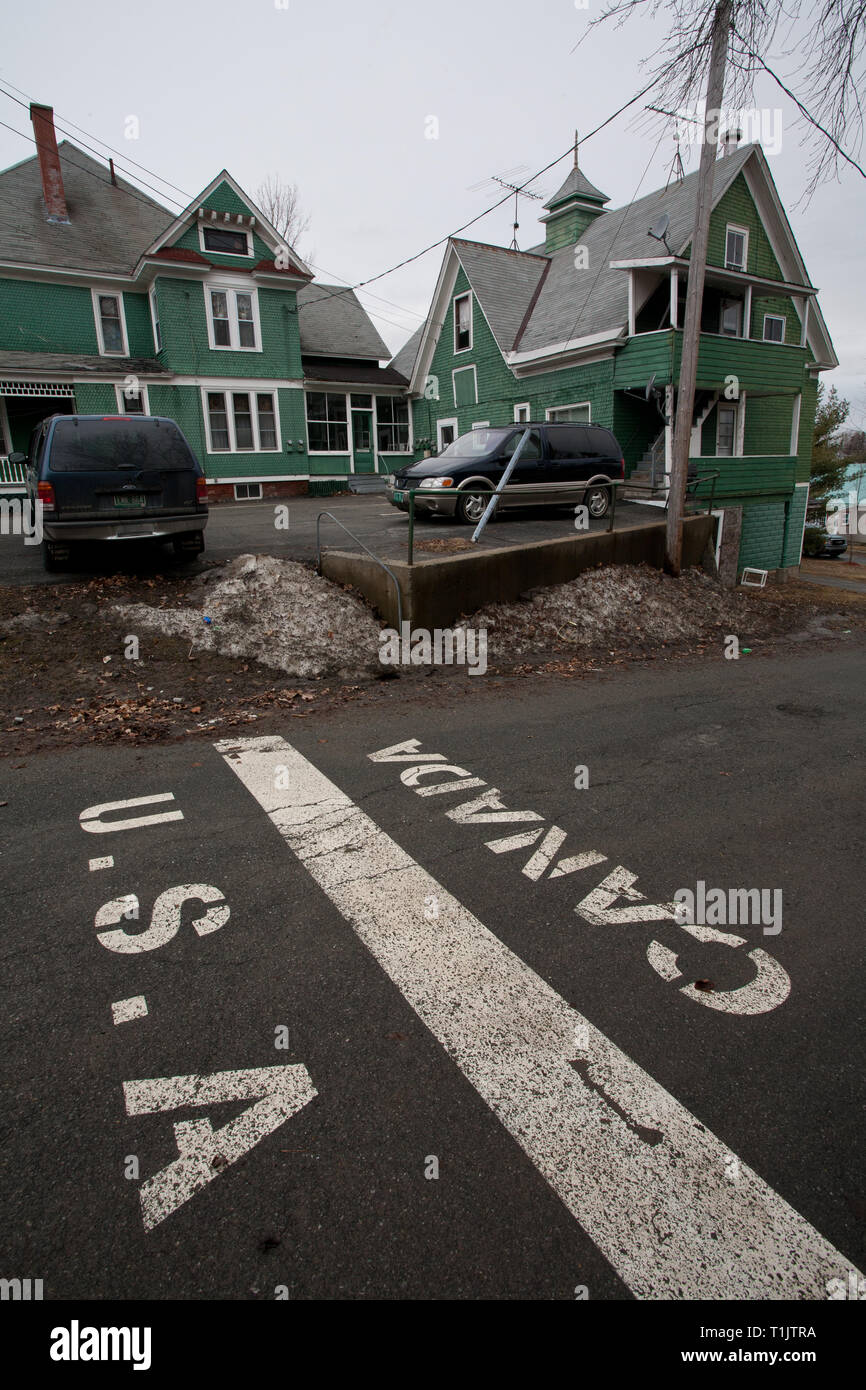 Vermont canada border hi-res stock photography and images - Alamy