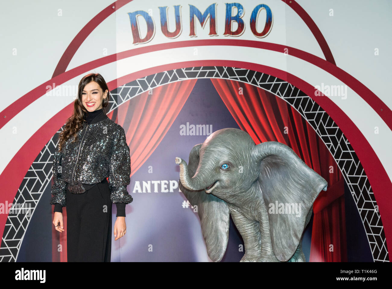 Alice in wonderland film premiere hi-res stock photography and images ...