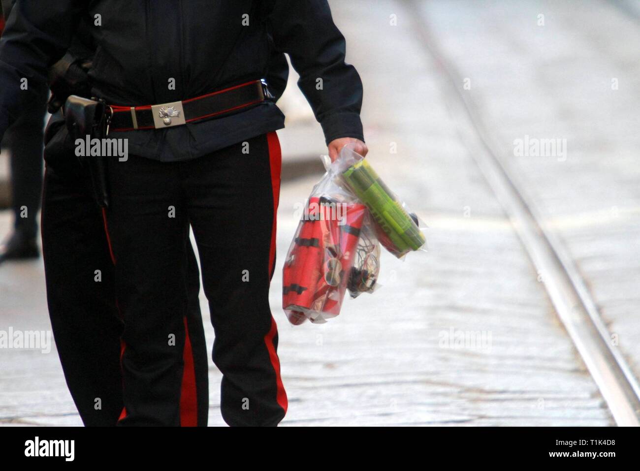 Fake bomb hi-res stock photography and images - Alamy