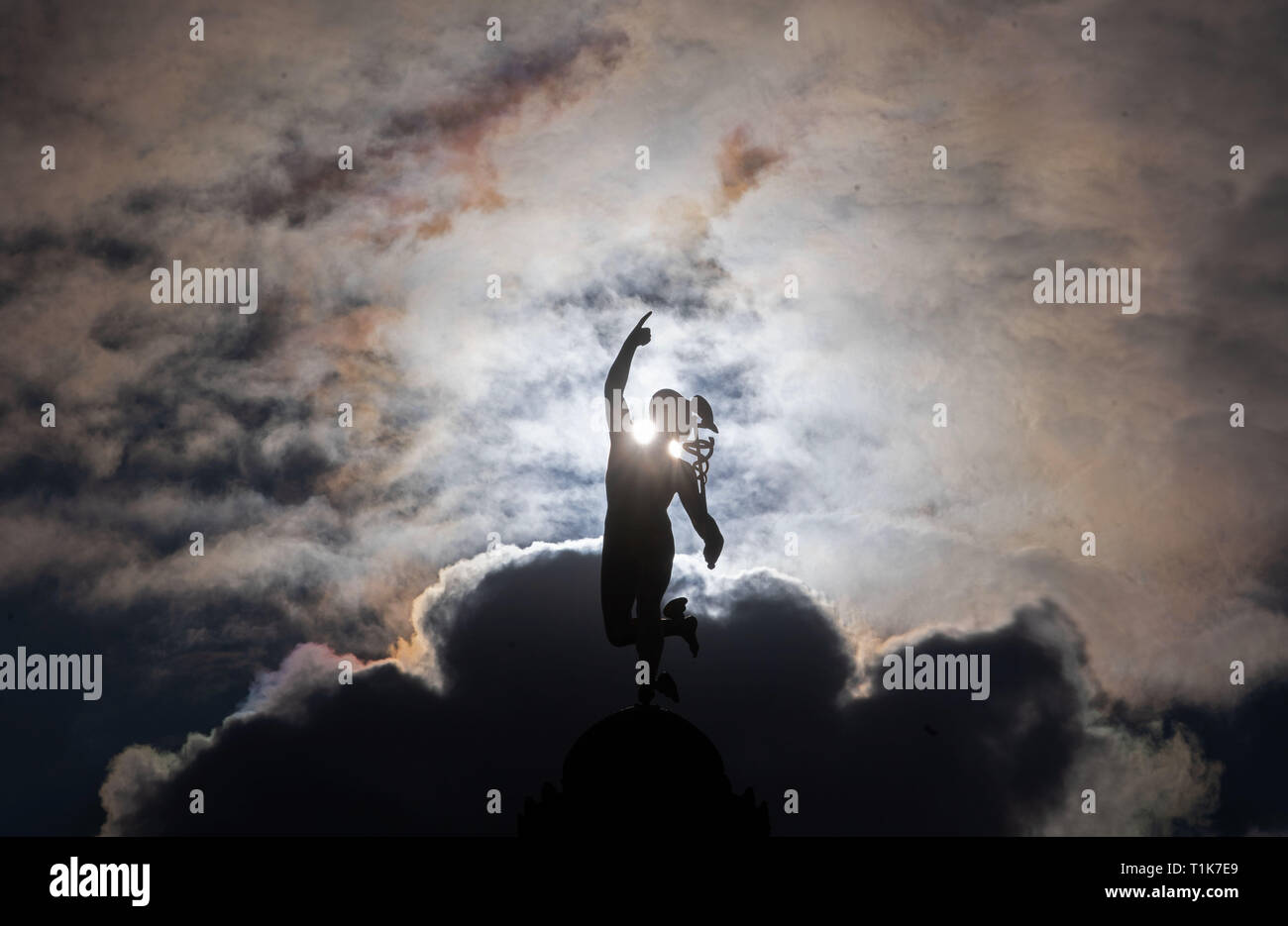 Column of mercury hi-res stock photography and images - Alamy