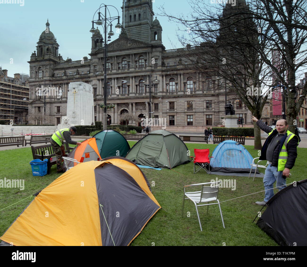 People demonstrating people hi-res stock photography and images - Alamy