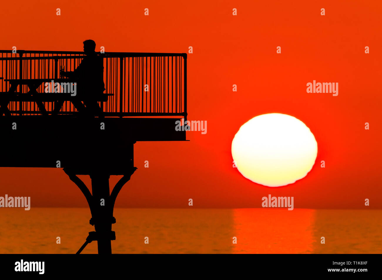 Aberystwyth Wales UK, Wednesday 27 March 2019 UK Weather: A beautiful ...