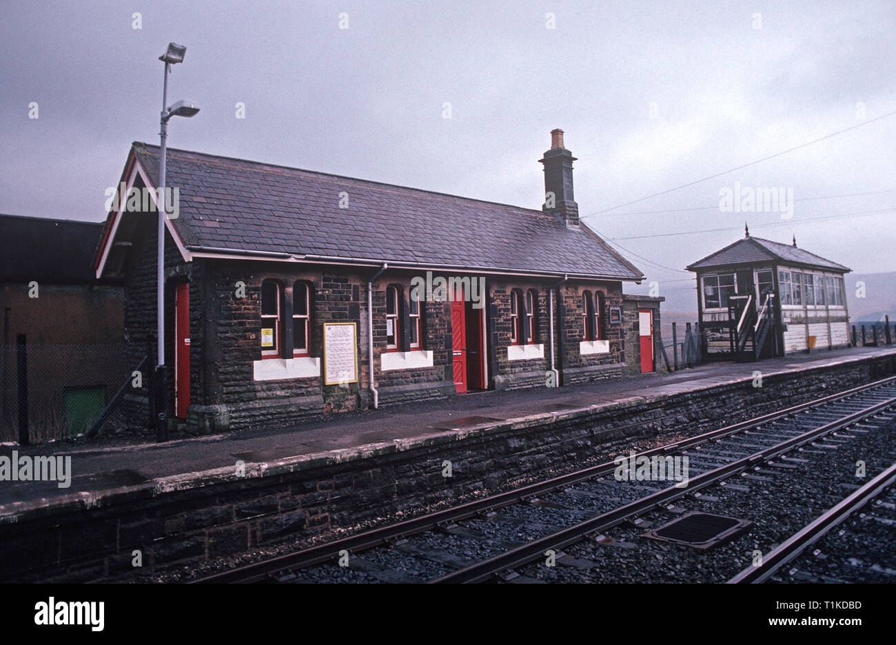 Carlisle railway station steam trains hi-res stock photography and ...